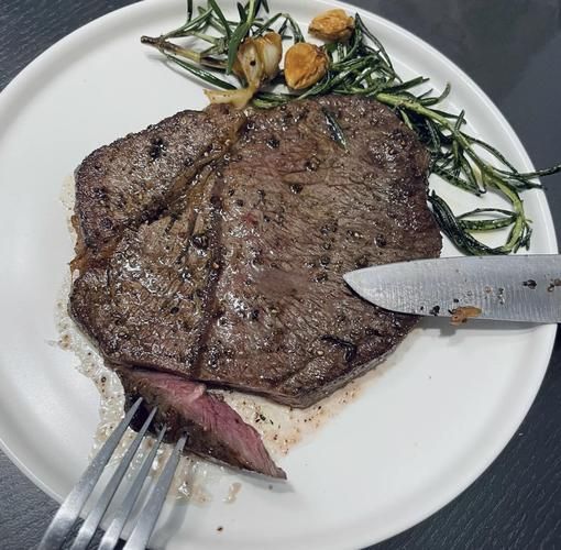 黑胡椒牛排怎么煎_黑胡椒牛排煎多久-第3张图片-山城妙识 黑胡椒牛排怎么煎_黑胡椒牛排煎多久-第3张图片-山城妙识