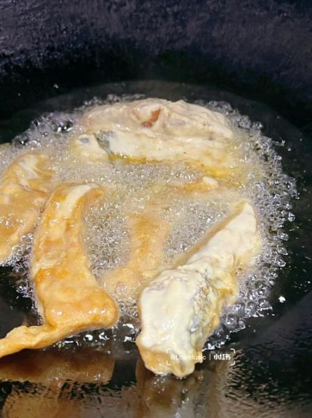 面粉炸鱼块怎么做_炸鱼块酥脆不腥的秘诀-第1张图片-山城妙识