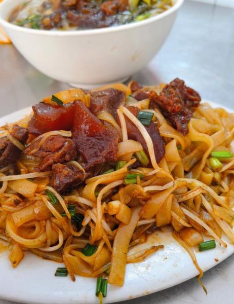 炒河粉图片大全大图_如何挑选高清素材-第1张图片-山城妙识