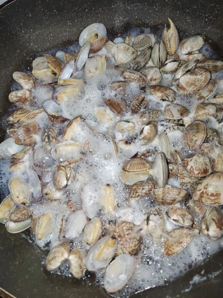 花蛤怎么清洗不辣家常做法_花蛤不辣做法步骤-第2张图片-山城妙识