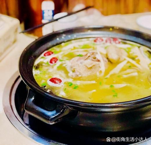 肚包鸡正宗做法_肚包鸡怎么炖才好吃-第3张图片-山城妙识