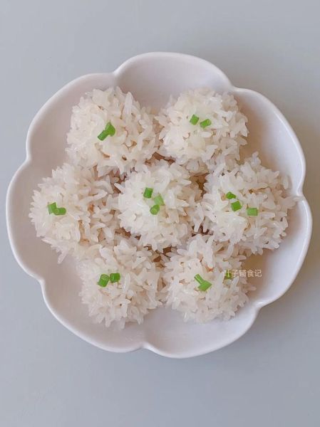 珍珠肉丸子怎么做_家常做法步骤-第2张图片-山城妙识 珍珠肉丸子怎么做_家常做法步骤-第2张图片-山城妙识