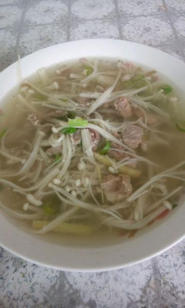 金针菇瘦肉汤怎么做好吃_金针菇瘦肉汤的功效-第1张图片-山城妙识 金针菇瘦肉汤怎么做好吃_金针菇瘦肉汤的功效-第1张图片-山城妙识