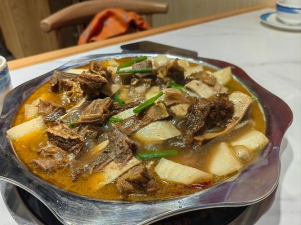 牛排火锅怎么做_牛排火锅汤底配方-第1张图片-山城妙识 牛排火锅怎么做_牛排火锅汤底配方-第1张图片-山城妙识