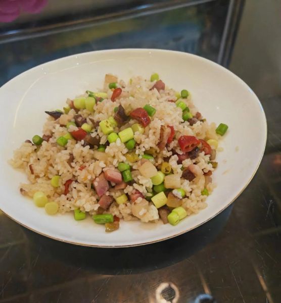 隔夜米饭怎么炒好吃_隔夜米饭的做法大全-第1张图片-山城妙识 隔夜米饭怎么炒好吃_隔夜米饭的做法大全-第1张图片-山城妙识