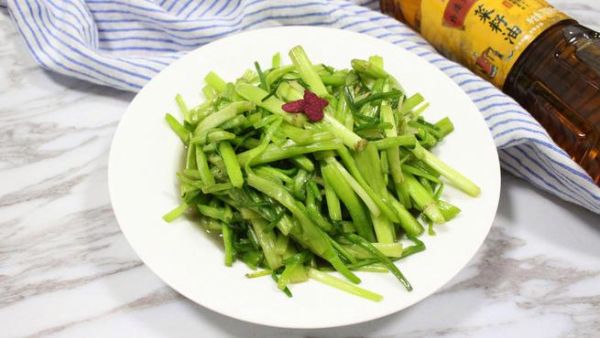 水芹菜的功效与作用_水芹菜怎么做好吃-第3张图片-山城妙识 水芹菜的功效与作用_水芹菜怎么做好吃-第3张图片-山城妙识
