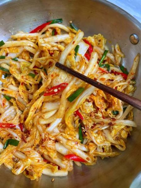 凉拌洋白菜用焯水吗_要不要过开水-第3张图片-山城妙识 凉拌洋白菜用焯水吗_要不要过开水-第3张图片-山城妙识