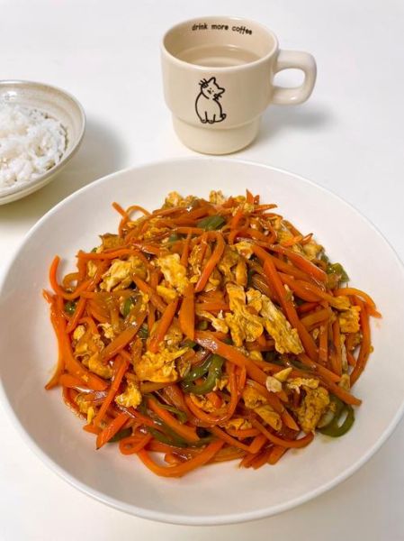 哪些蔬菜可以炒鸡蛋_炒鸡蛋放什么菜最好吃-第3张图片-山城妙识