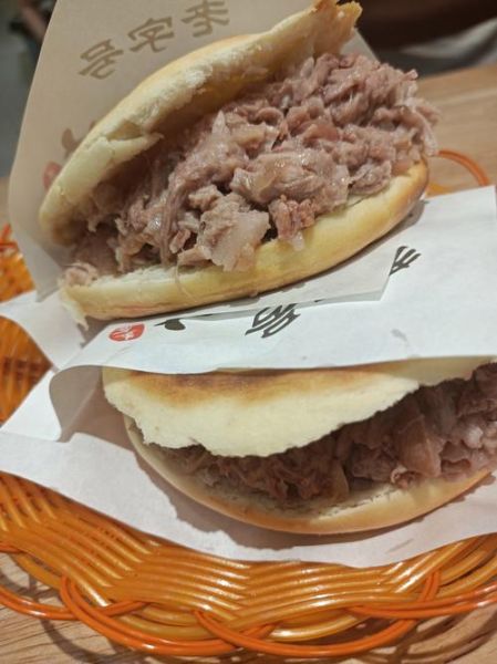 樊记肉夹馍西安总店在哪_肉夹馍多少钱一个-第1张图片-山城妙识