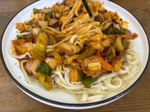 爆炒牛肚面怎么做_牛肚面家常做法-第3张图片-山城妙识