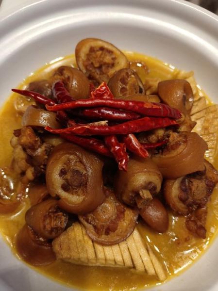 红烧猪尾巴怎么做_红烧猪尾巴怎么做好吃又烂-第3张图片-山城妙识