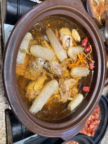 竹荪炖鸡汤什么时候放竹荪_竹荪下锅最佳时间-第2张图片-山城妙识