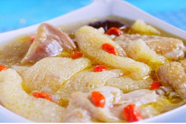 竹荪炖鸡汤什么时候放竹荪_竹荪下锅最佳时间-第1张图片-山城妙识