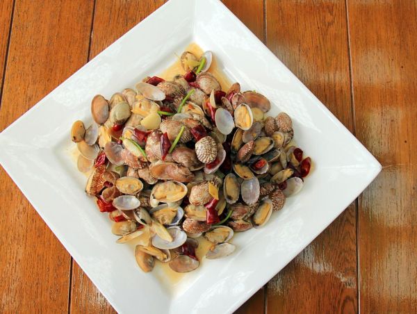 蛤蜊肉炒什么好吃_蛤蜊肉炒什么最鲜-第1张图片-山城妙识 蛤蜊肉炒什么好吃_蛤蜊肉炒什么最鲜-第1张图片-山城妙识