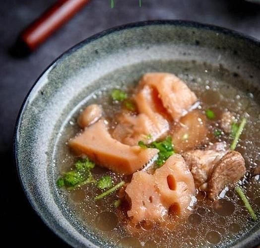 排骨莲藕汤怎么做_家常莲藕排骨汤步骤-第3张图片-山城妙识