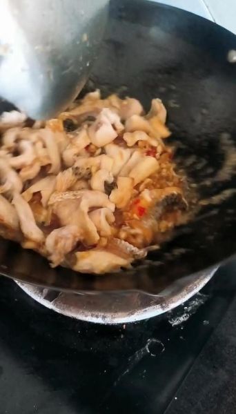 湖北爆炒财鱼片怎么做_财鱼片嫩滑不腥的秘诀-第3张图片-山城妙识