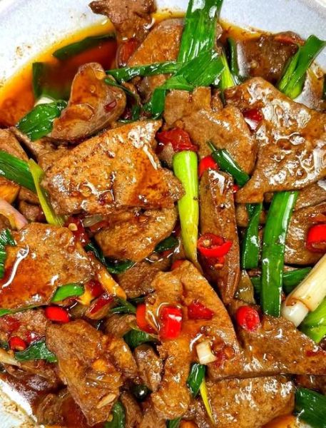 炒猪肝要焯水吗_猪肝焯水正确方法-第1张图片-山城妙识