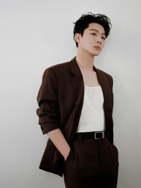 鹅厂旗下艺人有哪些_鹅厂艺人名单2024-第1张图片-山城妙识