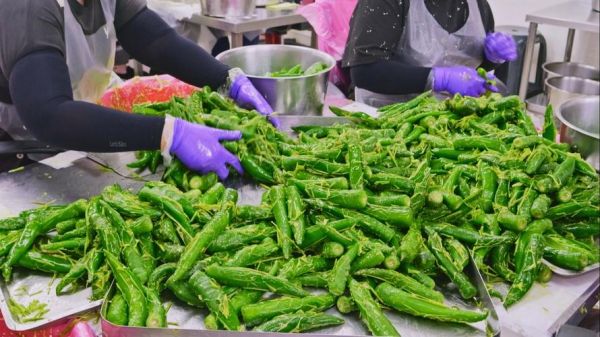 剥皮辣椒怎么做_剥皮辣椒保存多久-第3张图片-山城妙识