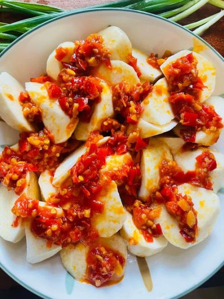 剁椒芋头怎么做才正宗_剁椒芋头最地道的做法-第1张图片-山城妙识