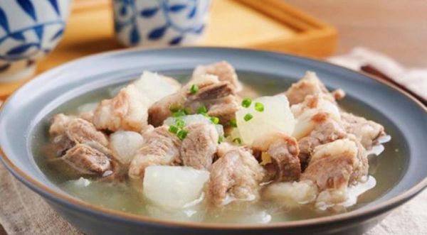 冬瓜排骨汤排骨要炒吗_冬瓜排骨汤排骨焯水还是直接炖-第3张图片-山城妙识