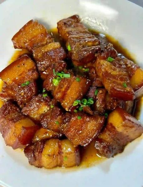 客家红焖猪肉怎么做_正宗做法步骤-第1张图片-山城妙识