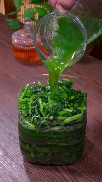 雪里蕻怎么腌才脆_家庭腌制雪里蕻窍门-第1张图片-山城妙识