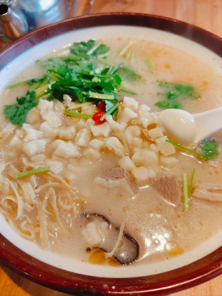 羊肉泡馍的正确吃法_泡馍掰多大才入味-第3张图片-山城妙识