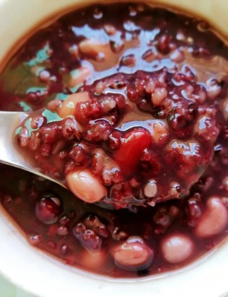 煮黑米粥要放大米吗_黑米粥加白米好不好-第1张图片-山城妙识