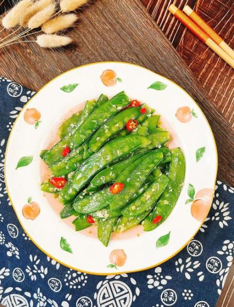 蒜蓉荷兰豆怎么炒_蒜蓉荷兰豆焯水吗-第1张图片-山城妙识