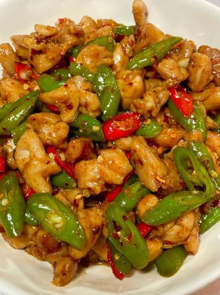 家常炒鸡肉怎么炒好吃_鸡肉嫩滑不柴的秘诀-第3张图片-山城妙识