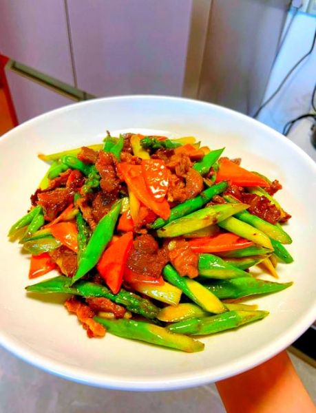 芦笋炒肉片怎么炒才嫩_芦笋炒肉片的家常做法-第1张图片-山城妙识 芦笋炒肉片怎么炒才嫩_芦笋炒肉片的家常做法-第1张图片-山城妙识