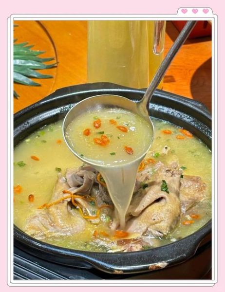 肚包鸡是哪里的特色菜_肚包鸡起源于哪里-第2张图片-山城妙识