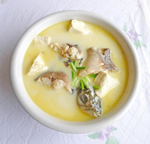 清汤豆腐鱼怎么做_清汤豆腐鱼用什么鱼最好-第3张图片-山城妙识