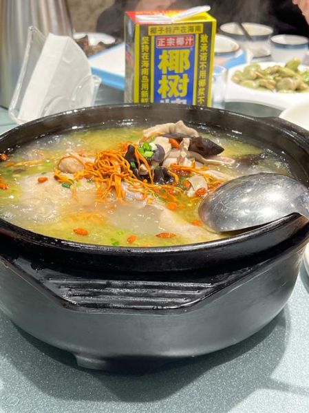 肚包鸡是哪里的特色菜_肚包鸡起源于哪里-第3张图片-山城妙识