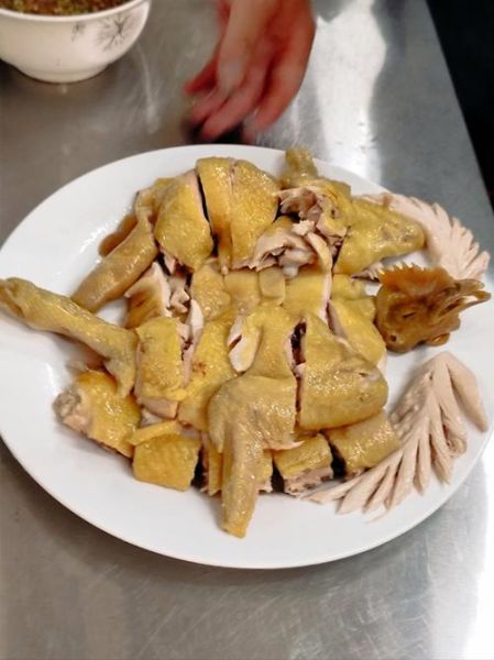 白斩鸡正宗做法图解_怎么选鸡才够嫩-第3张图片-山城妙识