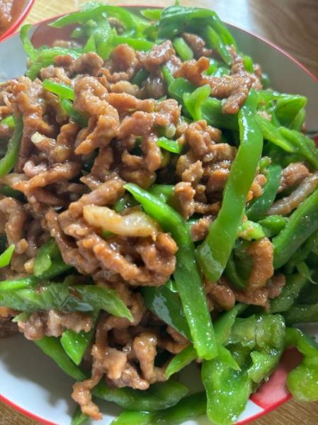 炒肉丝配什么菜好吃_炒肉丝搭配蔬菜推荐-第1张图片-山城妙识