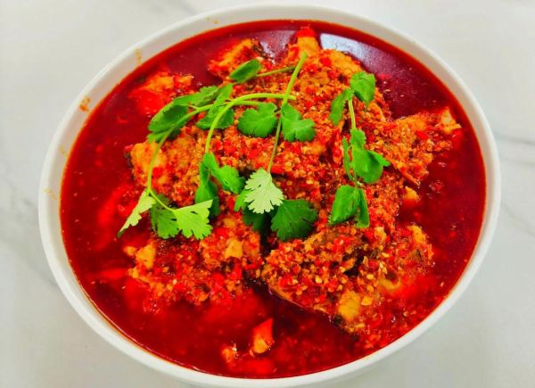 剁椒鱼的做法最正宗的做法视频_剁椒鱼怎么做才够味-第3张图片-山城妙识