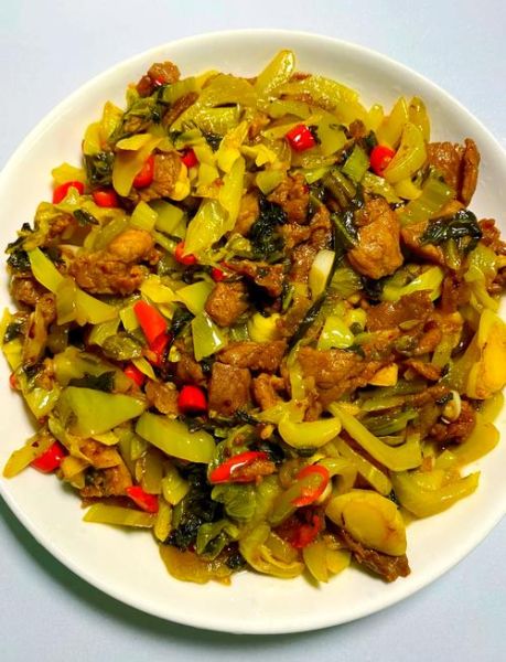 酸菜炒肉怎么做_酸菜炒肉用哪个部位肉最好-第2张图片-山城妙识