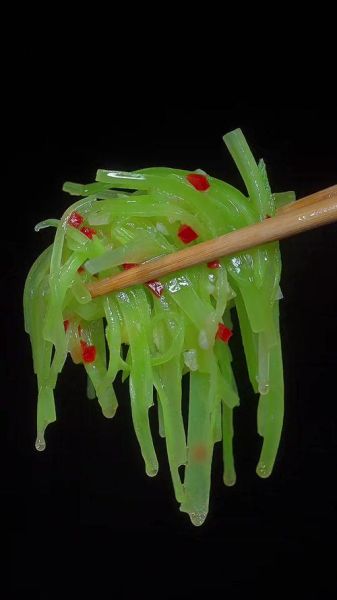 青笋凉拌需要开水焯吗_青笋焯水多久才脆-第3张图片-山城妙识 青笋凉拌需要开水焯吗_青笋焯水多久才脆-第3张图片-山城妙识