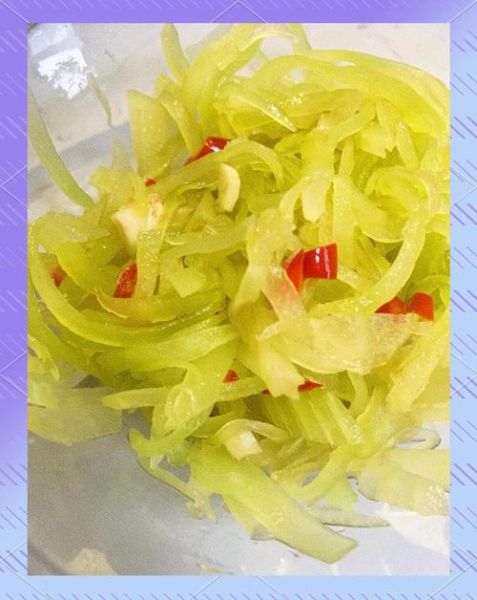 青笋凉拌需要开水焯吗_青笋焯水多久才脆-第2张图片-山城妙识 青笋凉拌需要开水焯吗_青笋焯水多久才脆-第2张图片-山城妙识