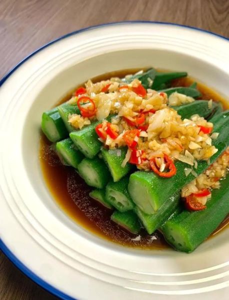 蒜蓉秋葵怎么做_秋葵焯水几分钟-第1张图片-山城妙识