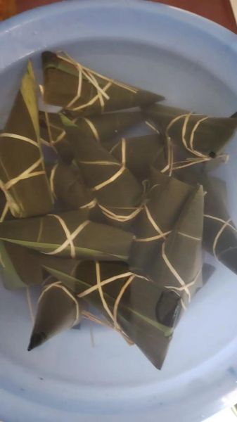 羊角粽子怎么包_羊角粽子包法步骤-第1张图片-山城妙识