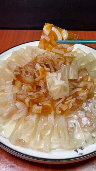 皮冻怎么做才透明清亮_皮冻为什么总是浑浊-第2张图片-山城妙识