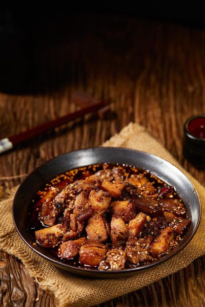 麻辣兔肉怎么做才正宗_麻辣兔肉图片大全-第3张图片-山城妙识