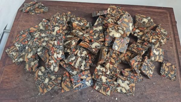 阿胶怎么熬_家庭自制阿胶详细步骤-第3张图片-山城妙识 阿胶怎么熬_家庭自制阿胶详细步骤-第3张图片-山城妙识