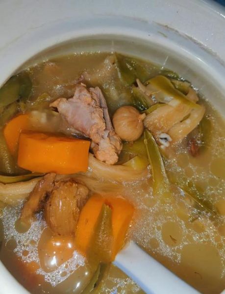 猪骨汤的营养价值_怎么喝最补钙-第2张图片-山城妙识