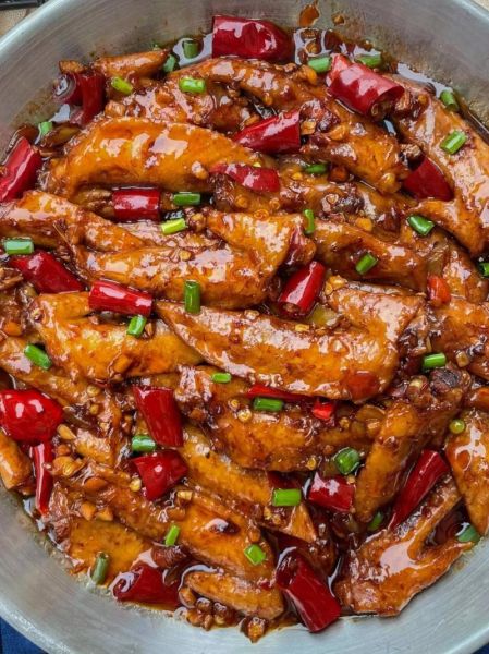 鸡翅尖怎么做好吃_鸡翅尖的简单做法-第1张图片-山城妙识