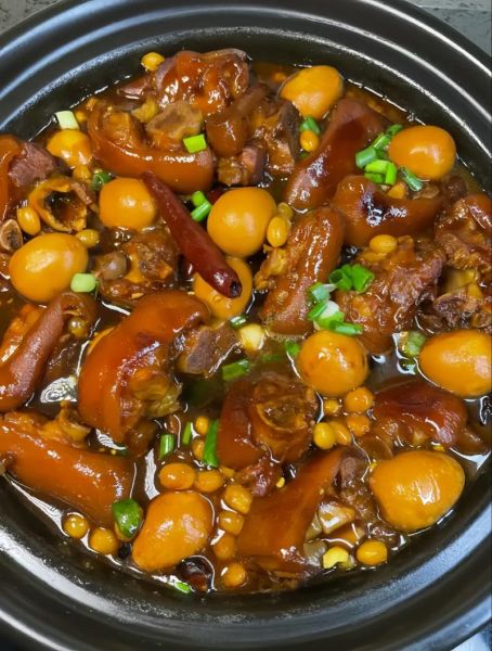 红烧猪蹄配什么菜好吃_红烧猪蹄搭配主食推荐-第3张图片-山城妙识