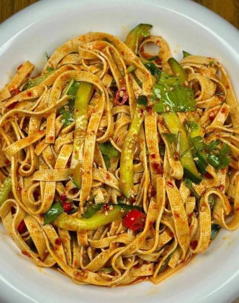 很薄的豆腐皮怎么做好吃_很薄的豆腐皮的做法大全-第3张图片-山城妙识